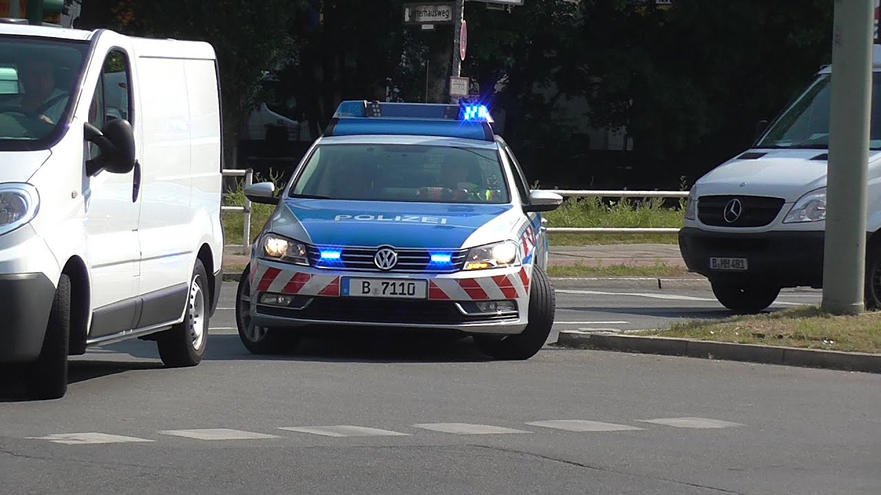 2x EWA Autobahn-Dauerdienst Polizei Berlin - YouTube