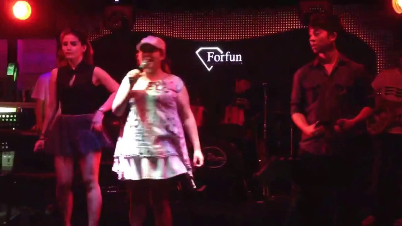 Clip Present Band - YouTube