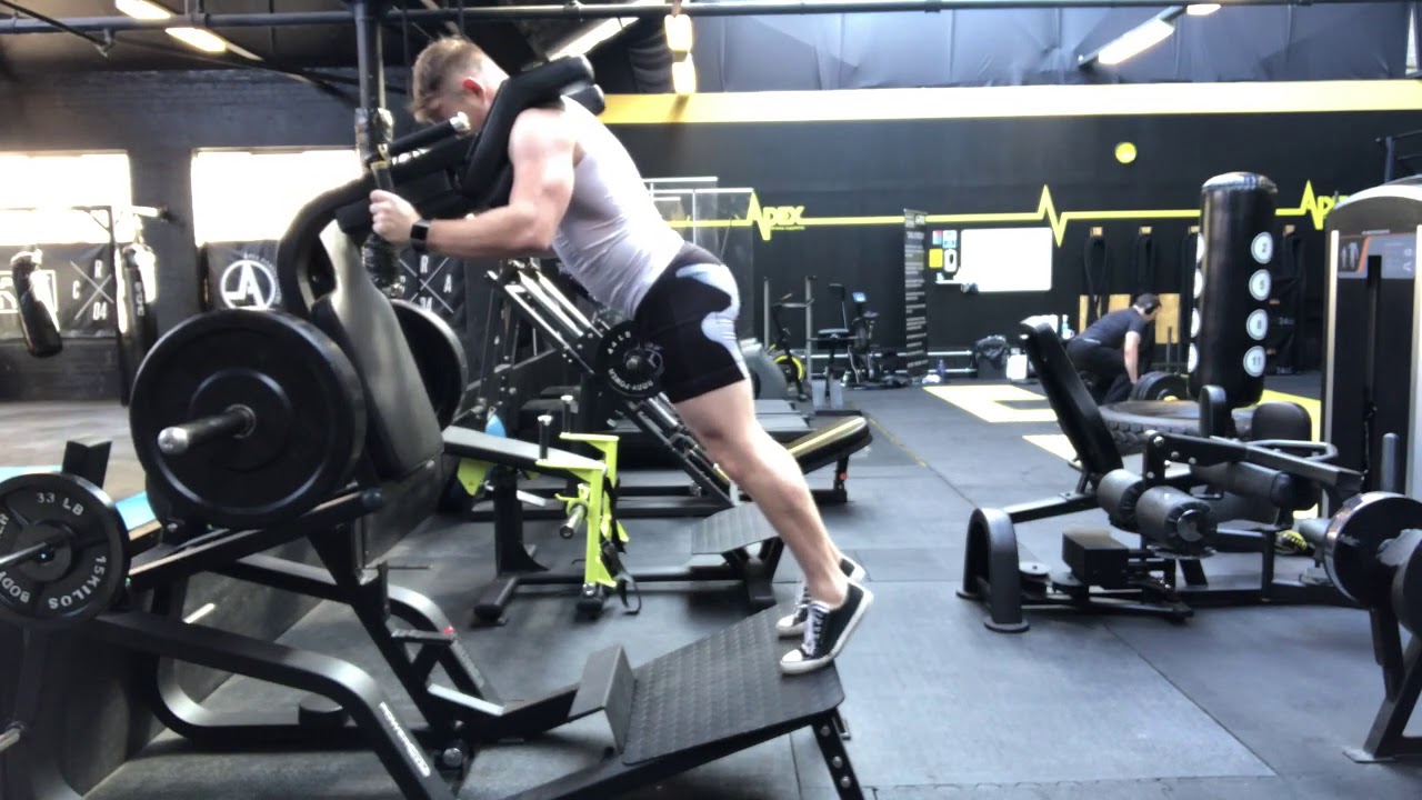 Hack Squat Calf Raise - YouTube