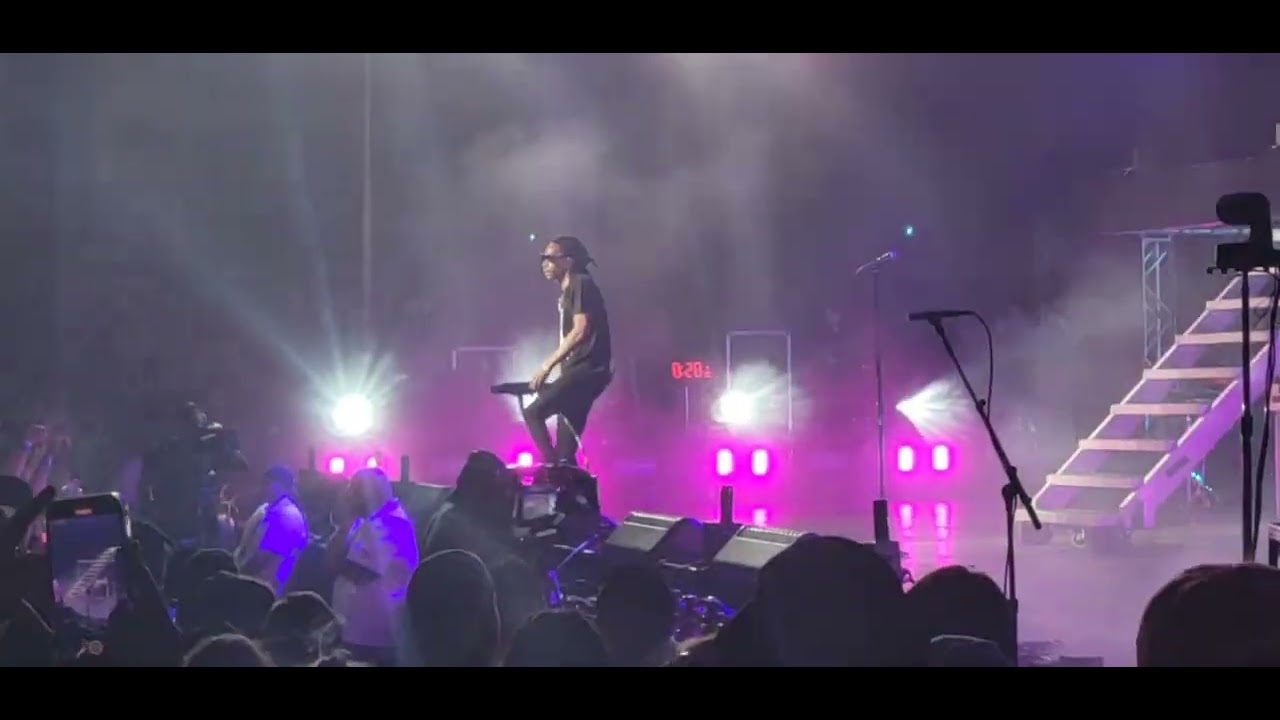 Wiz Khalifa Live Vinyl Verse Tour 2022 @ Xfinity Center Mansfield ...