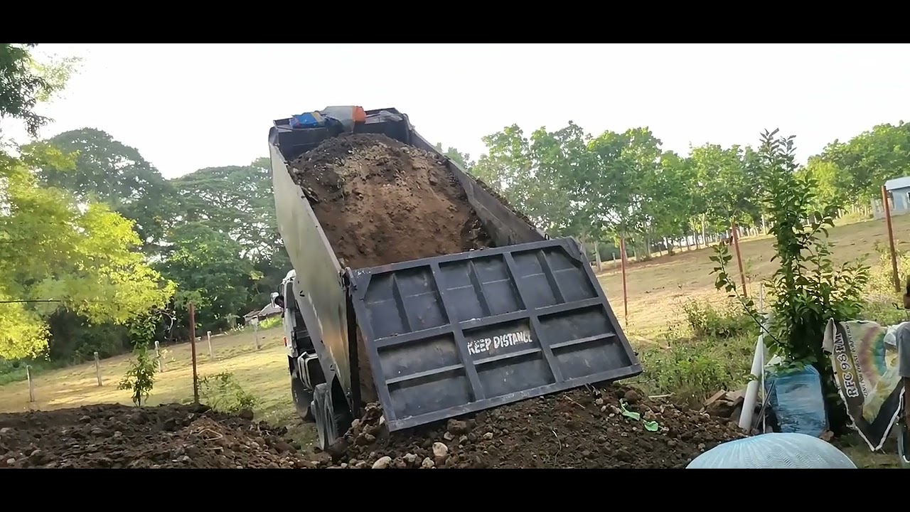 4th and final truckload of backfill.😎 - YouTube