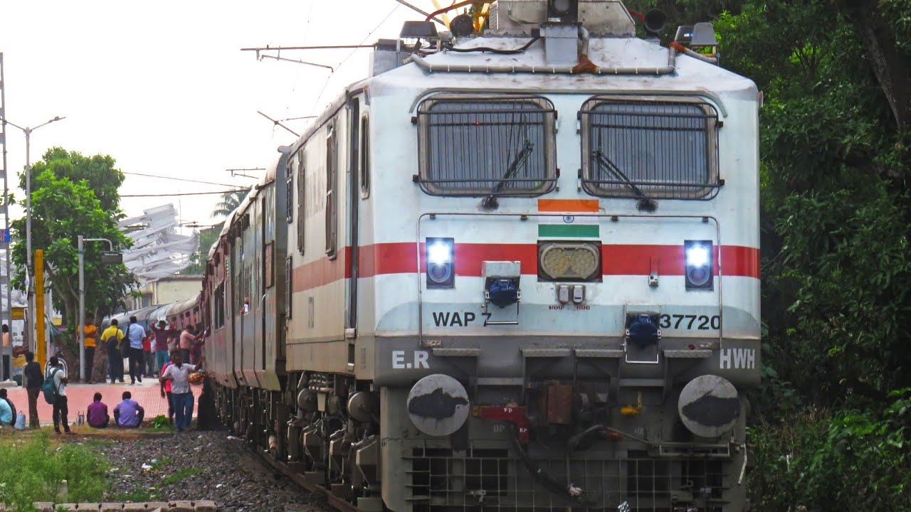 53047/Viswabharati Fast Passenger Departing Chandannagar With Brand New ...