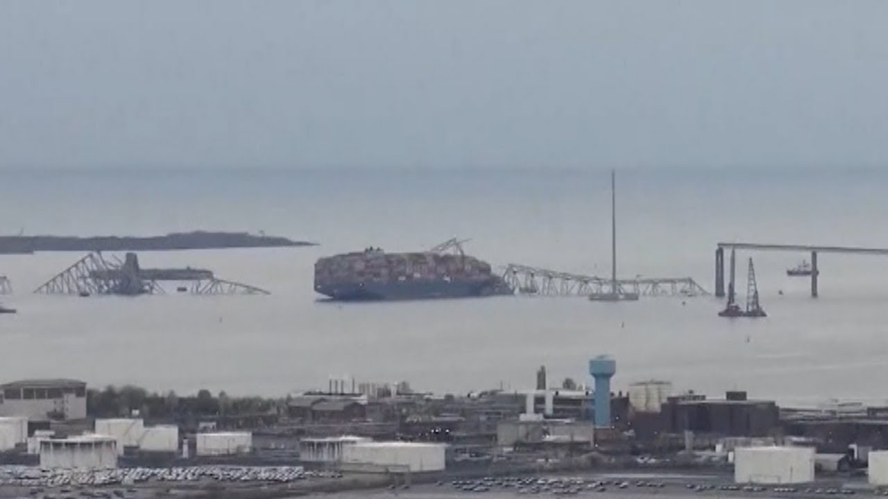 Francis Scott Key Bridge cleanup continues in Baltimore - YouTube