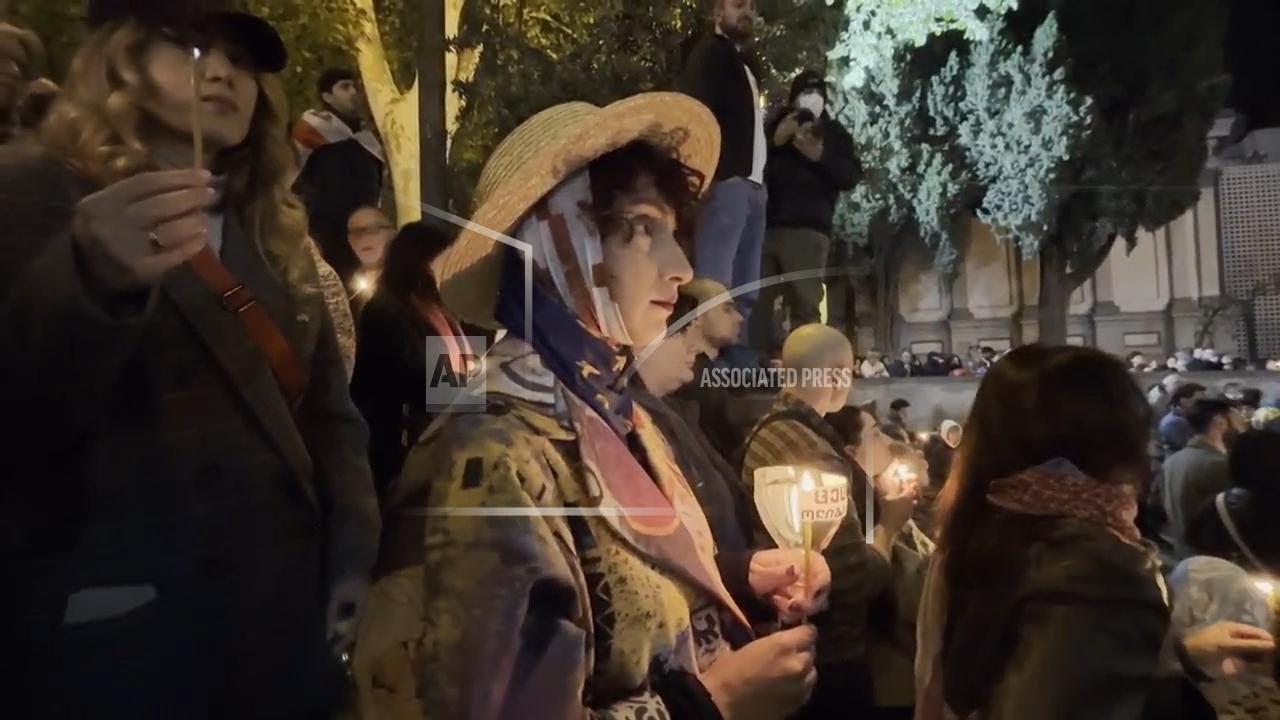 Georgians celebrate Easter in Tbilisi amid protests - YouTube