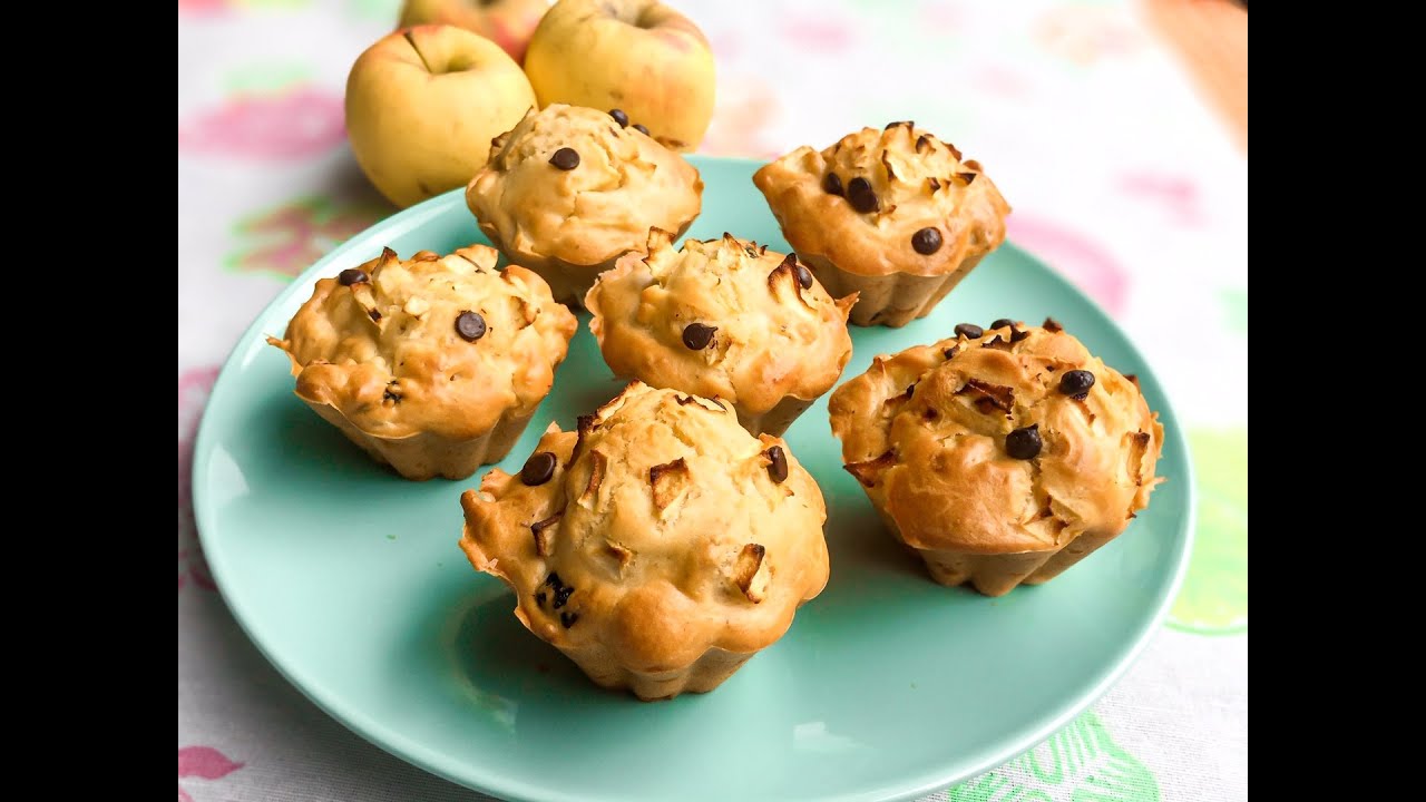 Low Sugar Apple Muffin | 152 kcal per muffin - YouTube