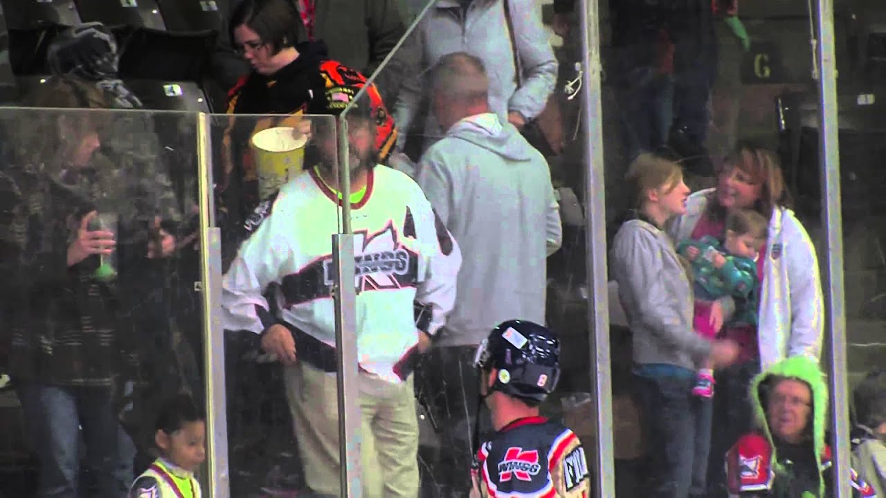 Sam Ftorek Flipping the Puck to David over the Fan - YouTube