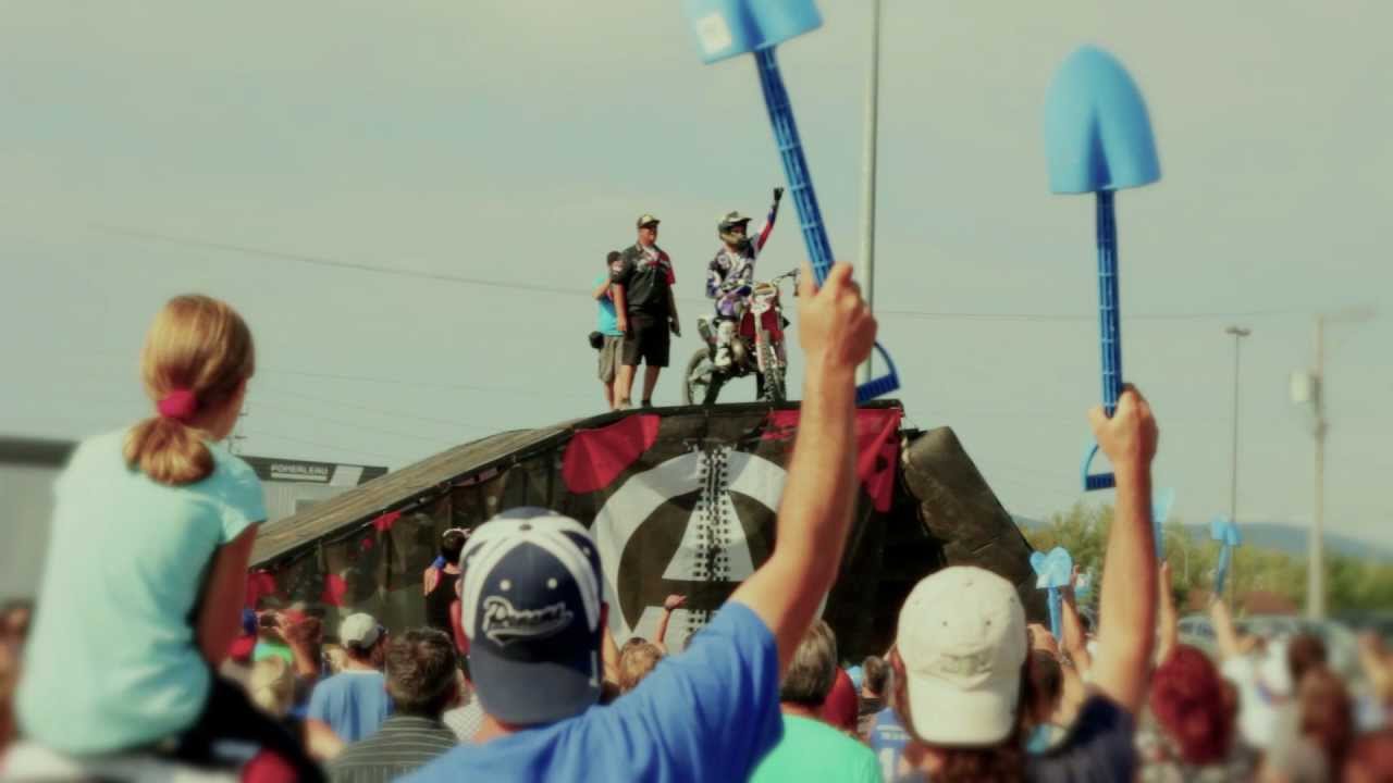 Ben Milot Freestyle Motocross Quebec City ! - YouTube