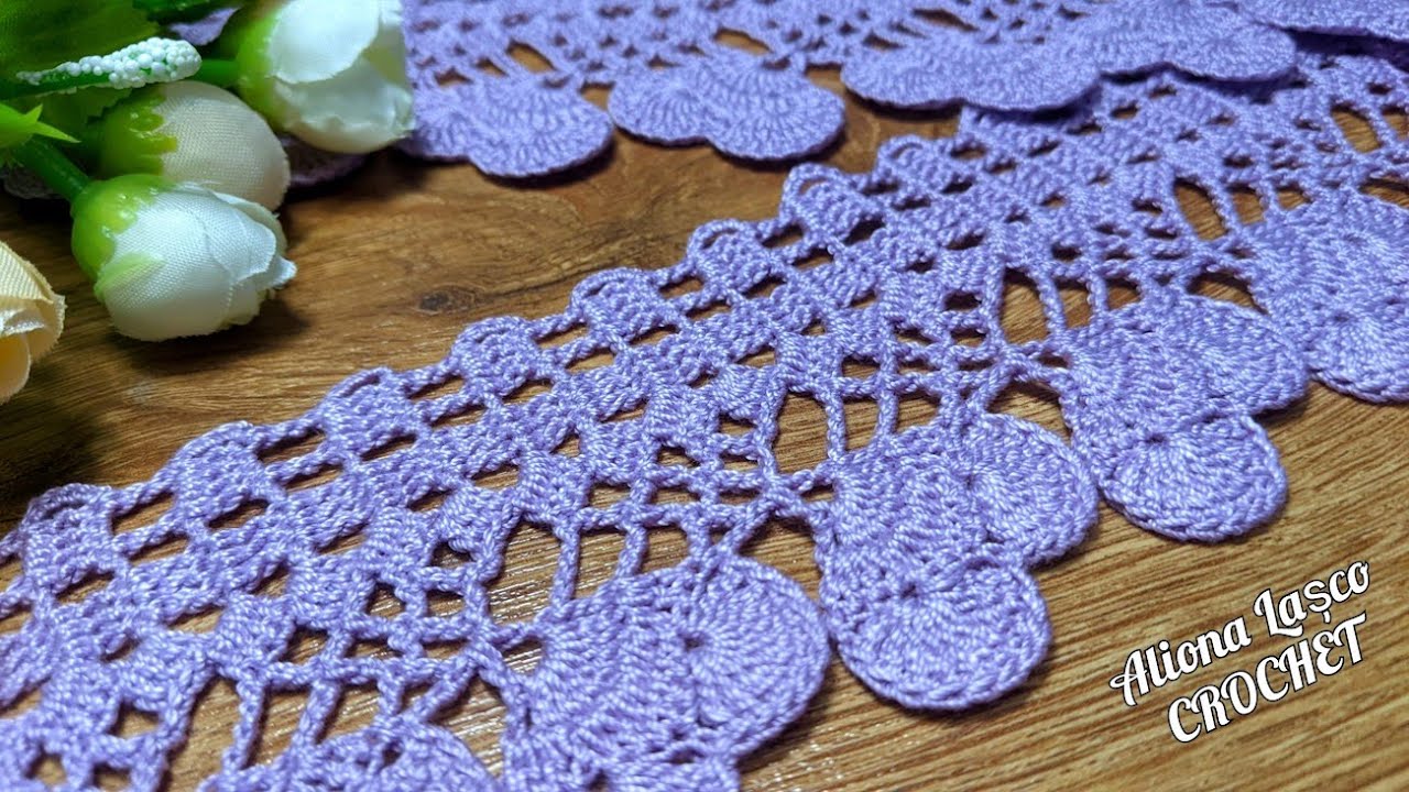 TIV croșetat manual cu inimioare/ Hand crocheted LACE/ PIZZO a mano ...