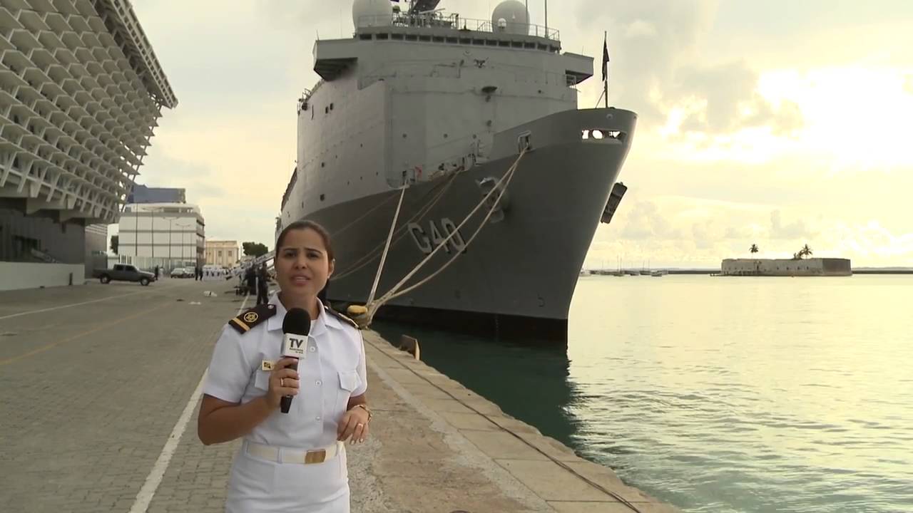 Chegada do Navio Doca Multipropósito Bahia no Porto de Salvador - YouTube