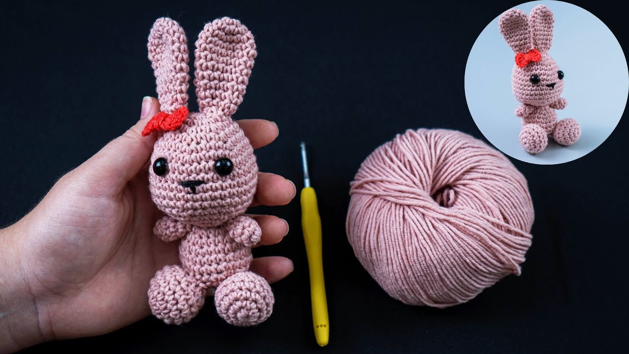It’s so easy and simple to crochet a bunny - even a beginner can handle ...