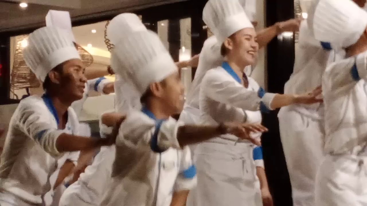 DANCING CHEFS in BORACAY ISLAND @Henann Regency Resorts and Spa - YouTube