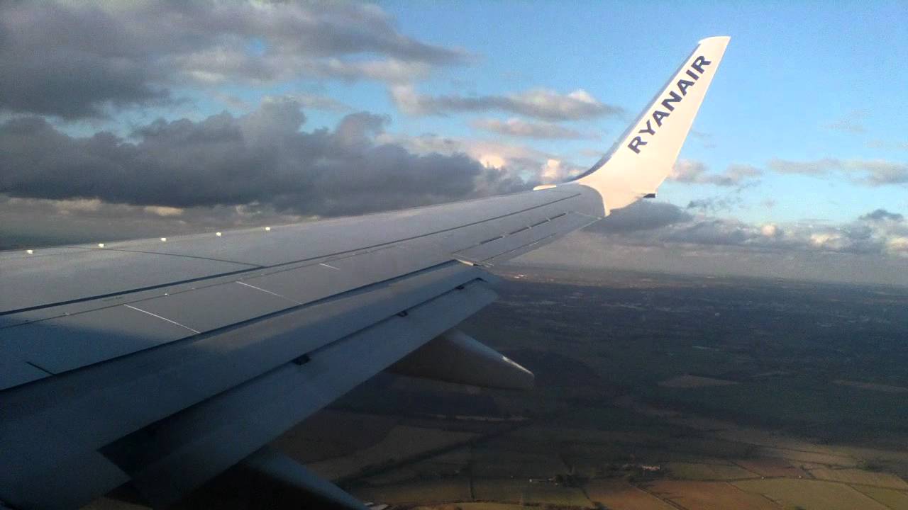 Ryanair 737-800 HARD landing at East Midlands (1080HD) - YouTube