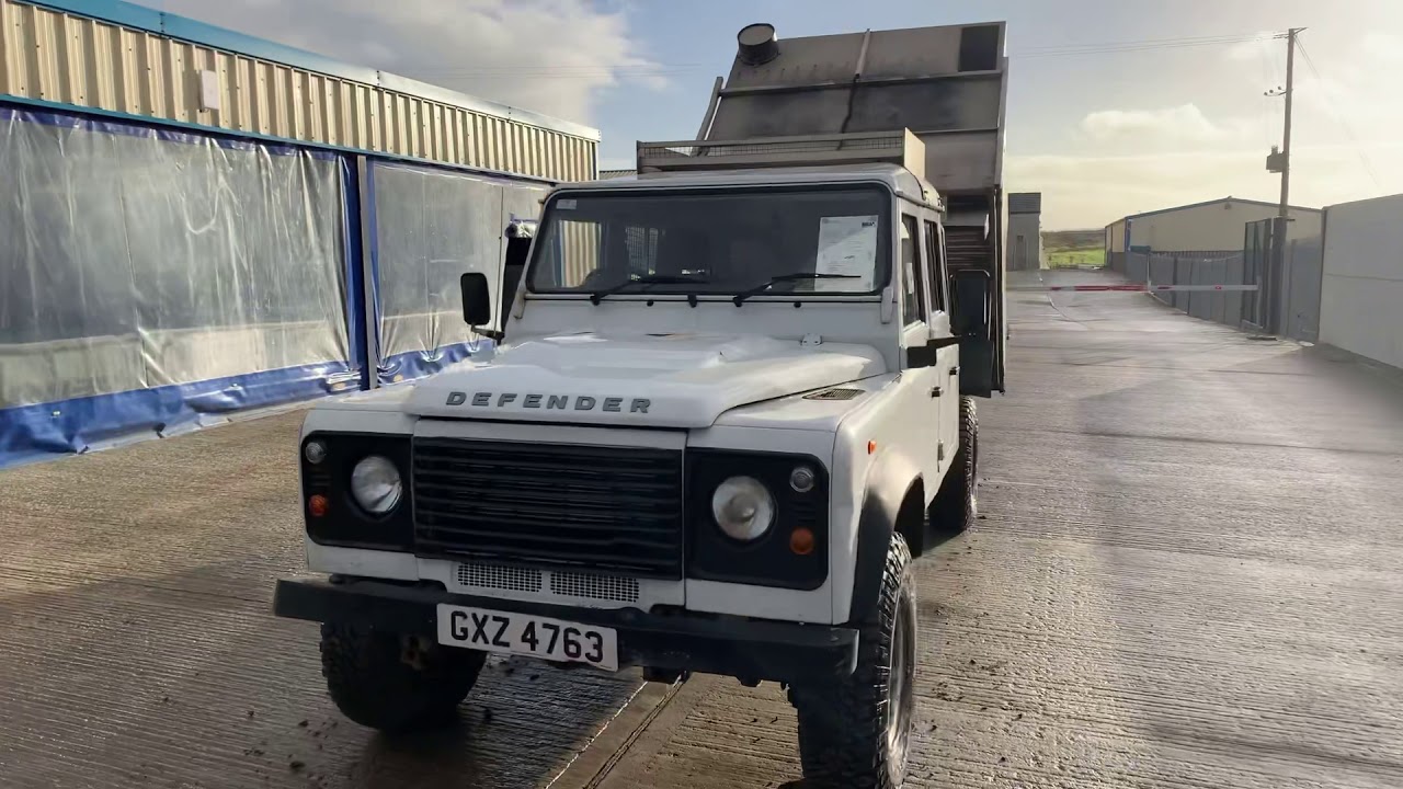 Land Rover Defender Crew Cab Tipper - YouTube
