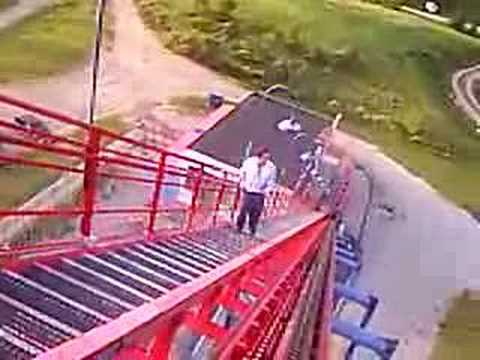 Stuck on Superman Six Flags America - YouTube