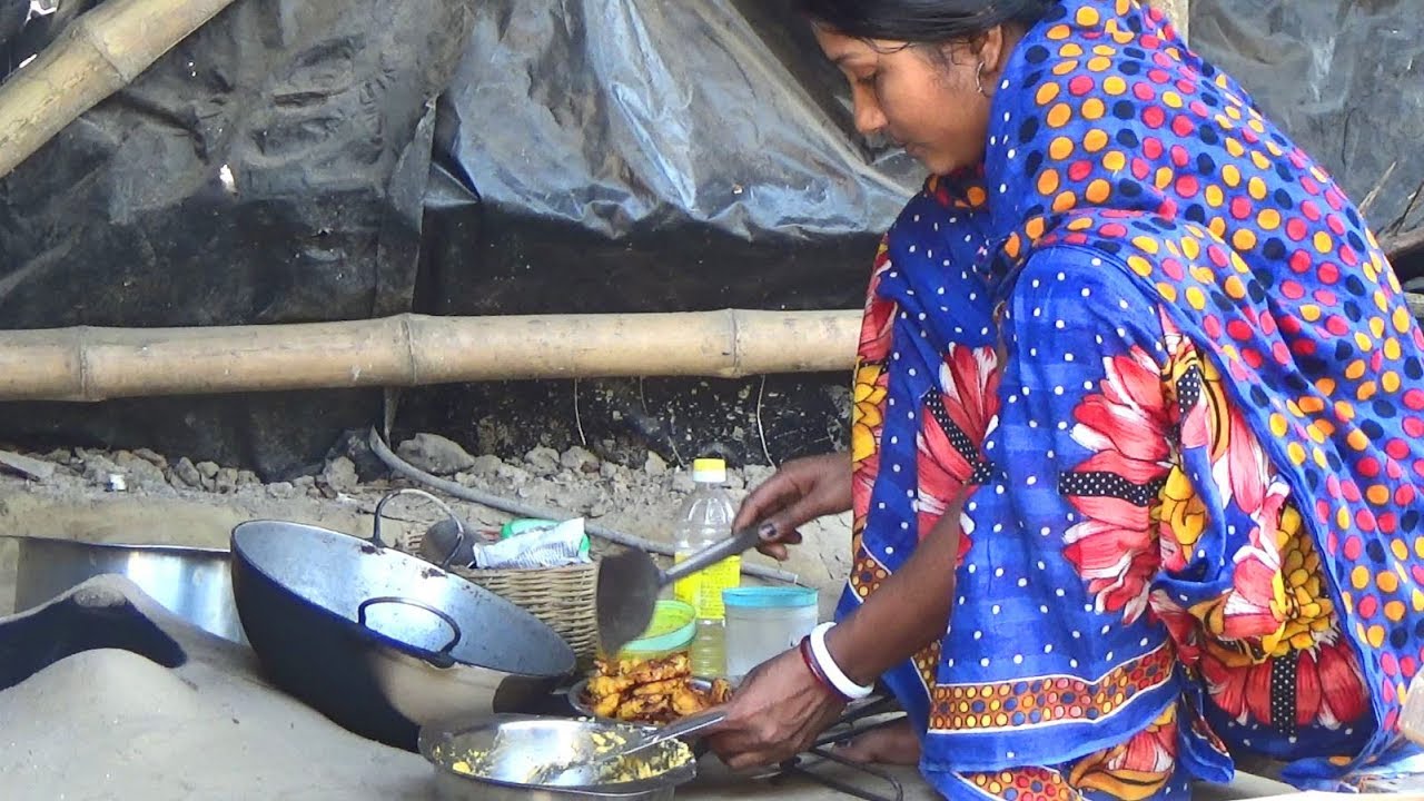 Village Women Cooking #Delicious Red Lentil Pokora Recipe #Indian Rural ...