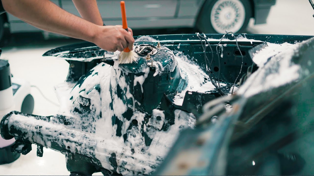 Detailing My BMW E36 Engine Bay But There Is No Engine In it, Weird ...