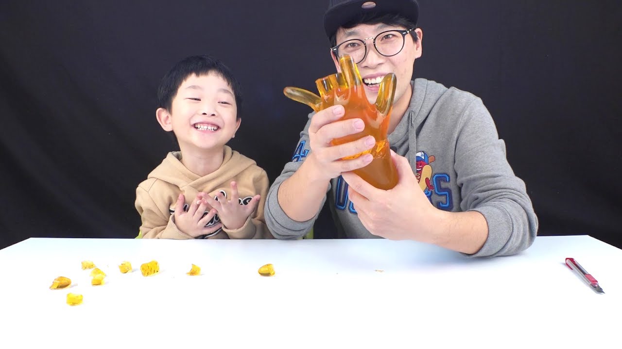 [With Kids]DIY GUMMY HANDS! Jelly Gummy Making Fun Toy Play - YouTube