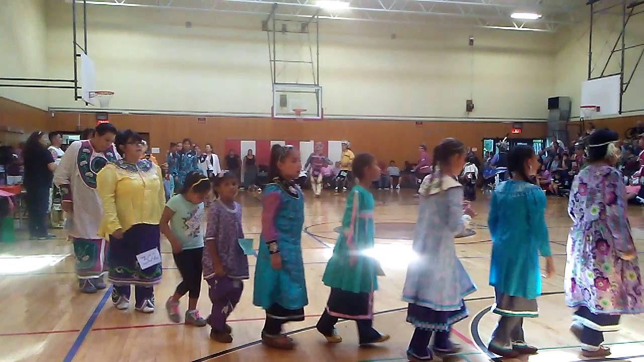 2016 fall fest smoke dancers(1) - YouTube