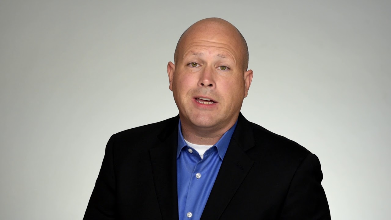 Eloqui Trainer Doug Ridley talks Courtroom vs. Boardroom - YouTube