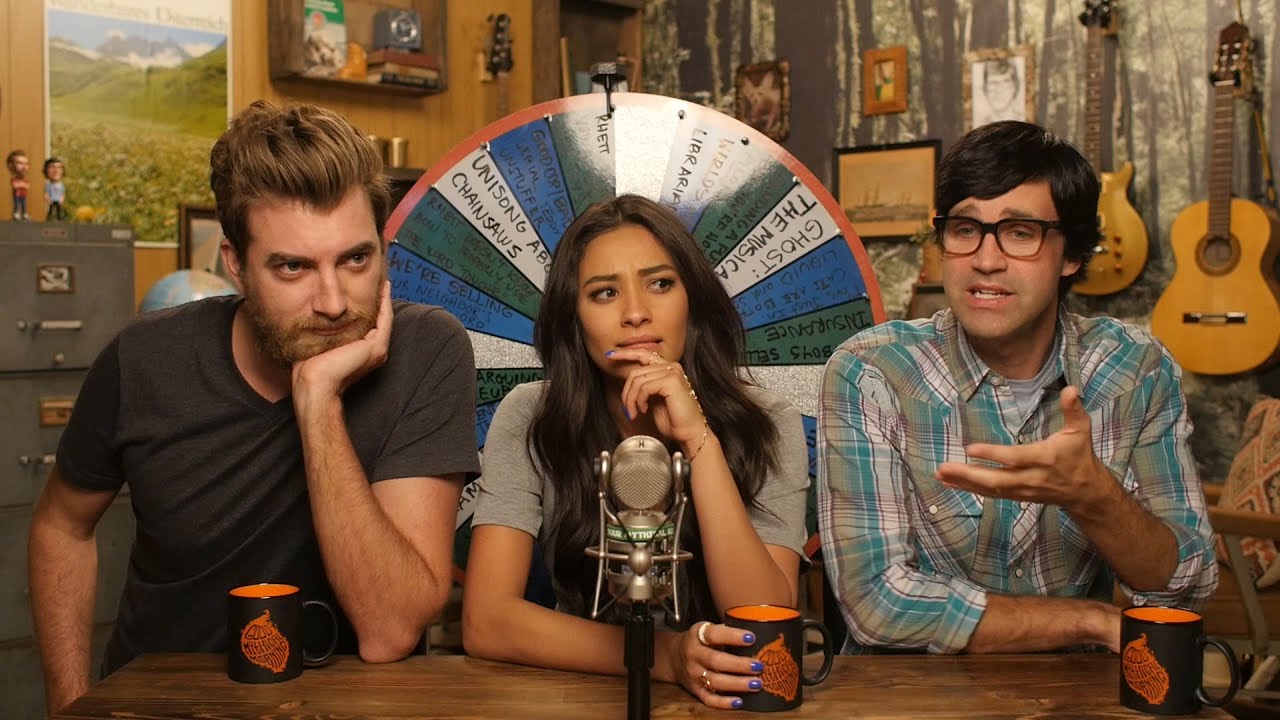 Shay Mitchell + Pizza = OTP - YouTube