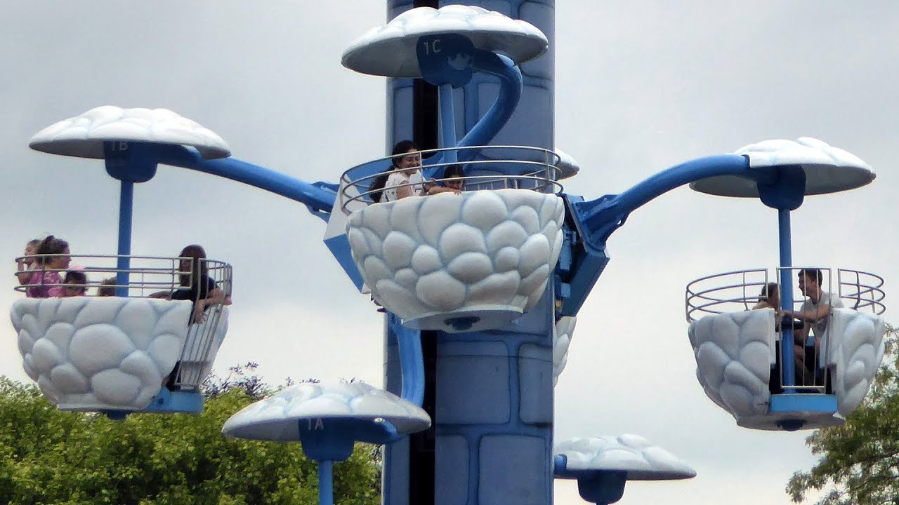 Windy Castle Ride at Peppa Pig World Paultons Park - YouTube