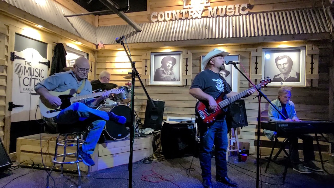 Tim Culpepper sings "Don't Close Your Eyes" - YouTube