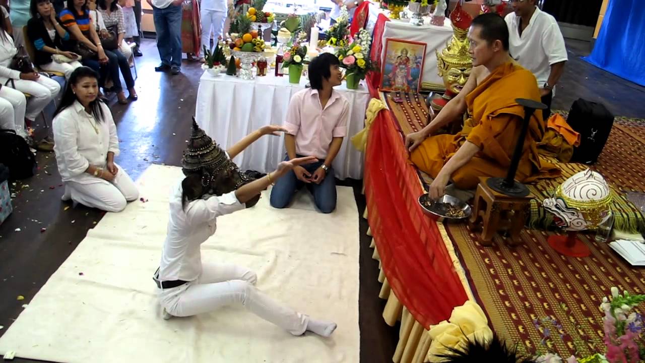 LP Watchara - YouTube