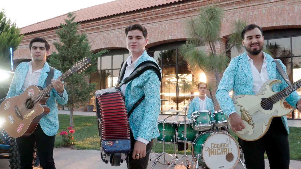 Código Inicial - De Boca en Boca (Video Oficial) - YouTube