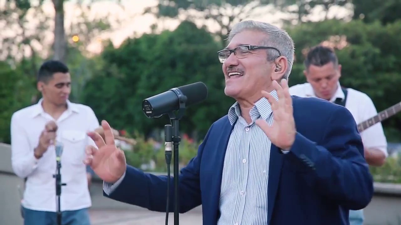 Historia de un Creyente - YouTube