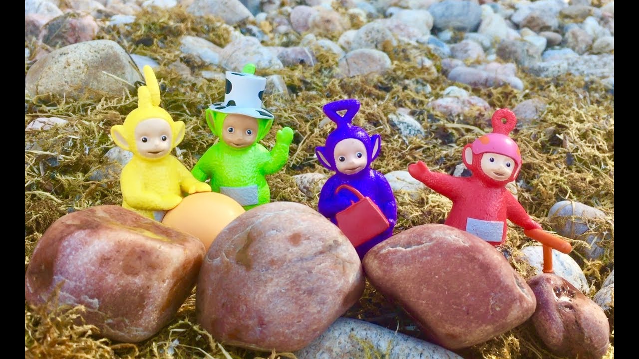 LEARNING TO COUNT with Red Rocks and TELETUBBIES on the Beach! - YouTube