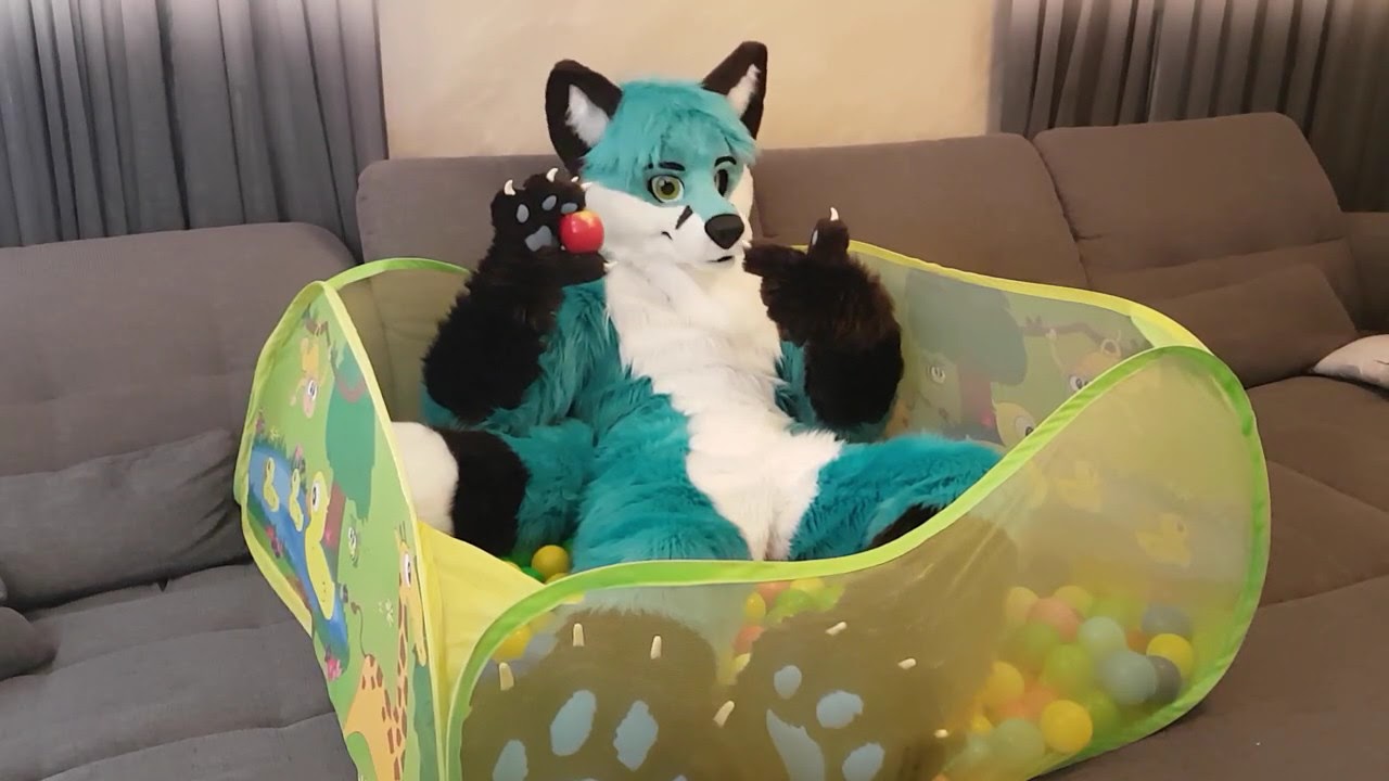 Foxy staying inside - YouTube