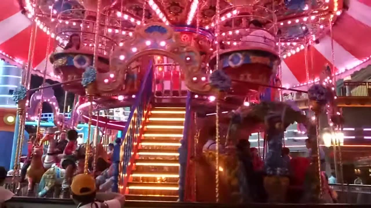 Genting Playground, Malaysia ROYAL CAROUSEL 云顶游乐场皇家骑士 - YouTube