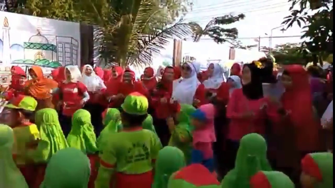 Joget Hebooh Wali Murid TK KB RA Darun Najah - YouTube