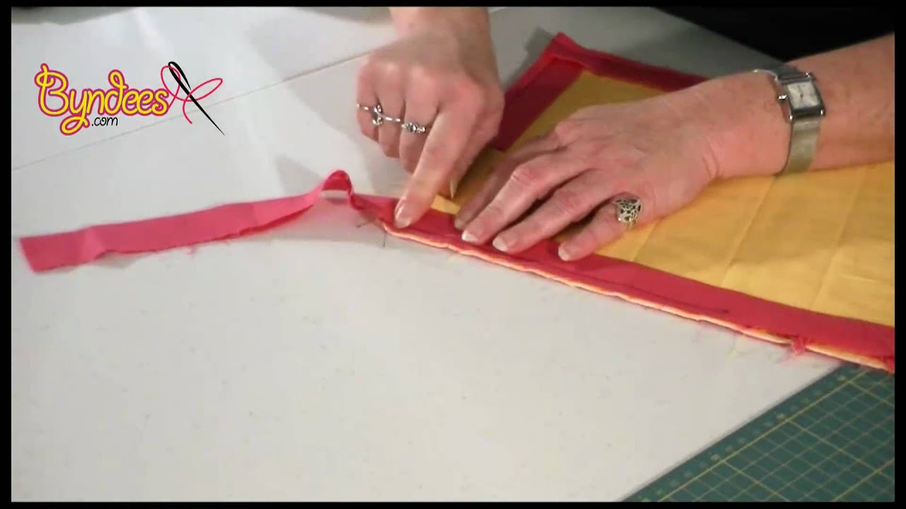 Binding - How to make a Quilt Instruction Tutorials Part 1 - YouTube