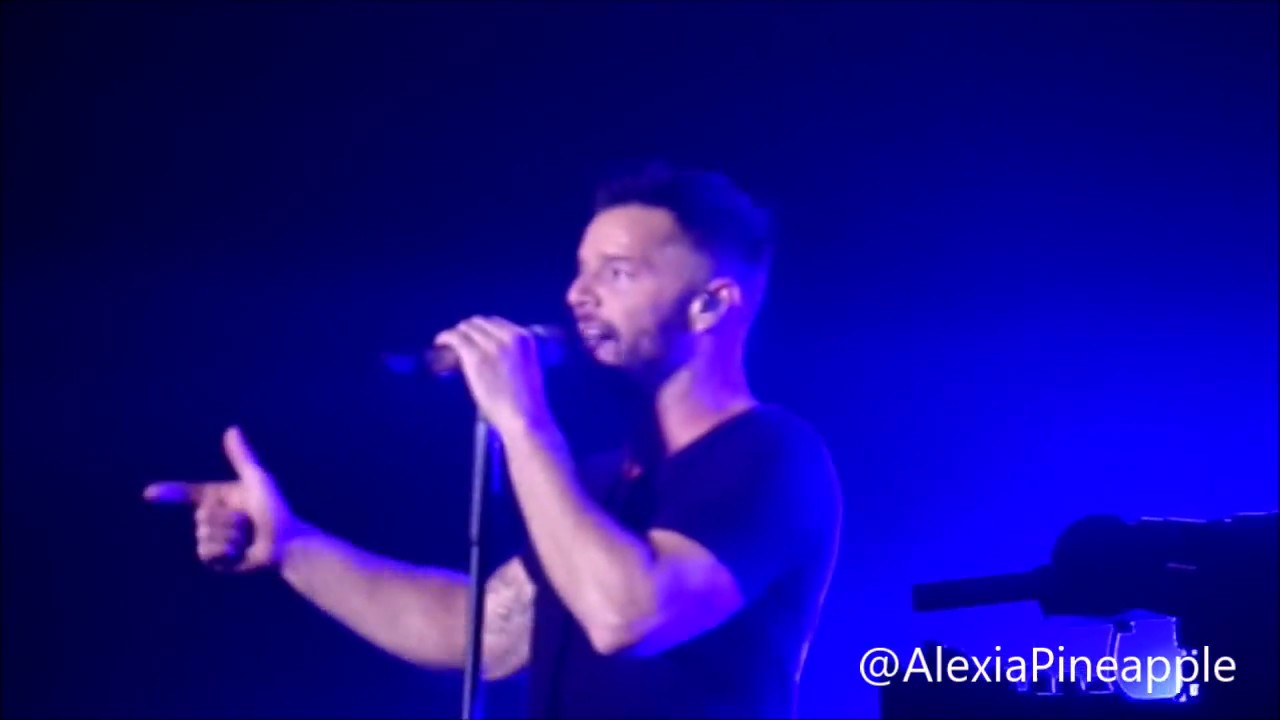 Ricky Martin - Tal Vez ( Zocalo CDMX ) 25/11/17 - YouTube