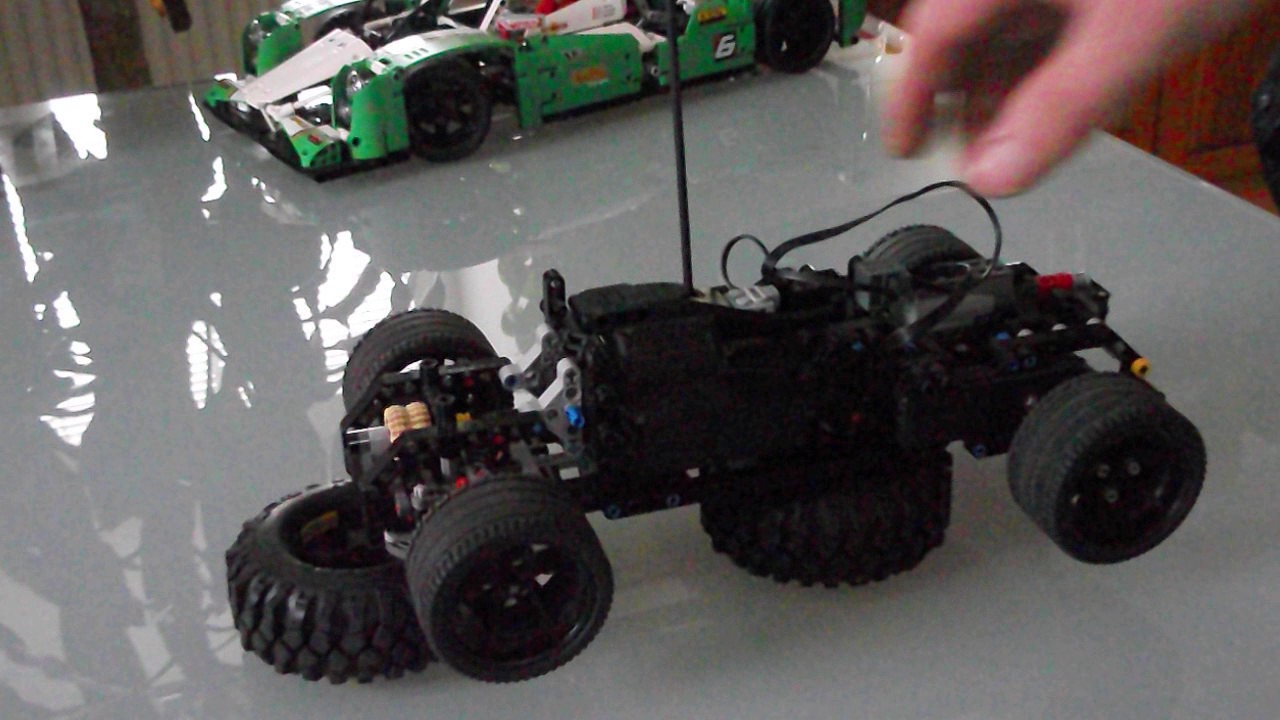 Lego technic 4x4 fast supercar chassis - YouTube