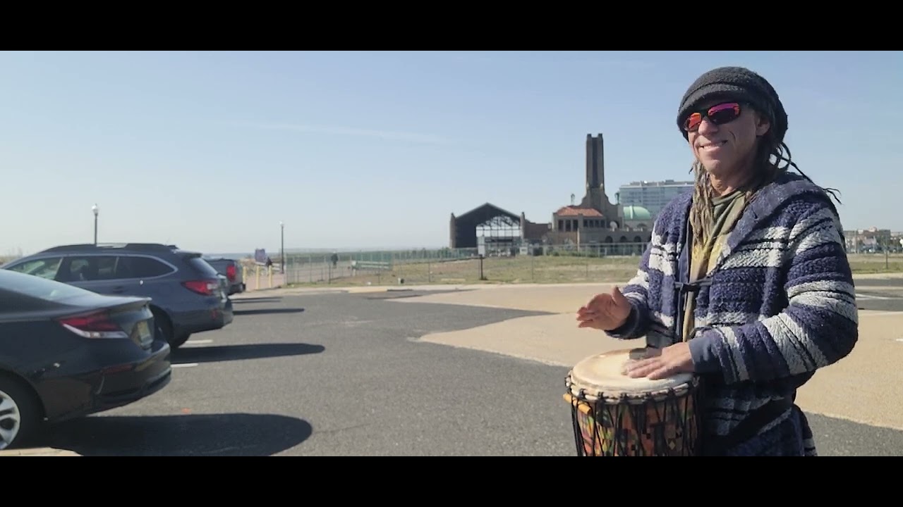 Djun Sun Dance (smaller djun) - YouTube