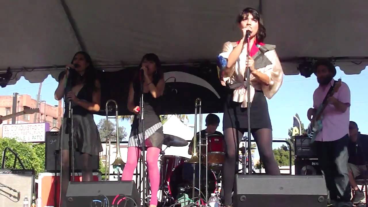 Pollyn "How Small We Are" @ Sunset Junction 2010 (3 of 3) - YouTube Music