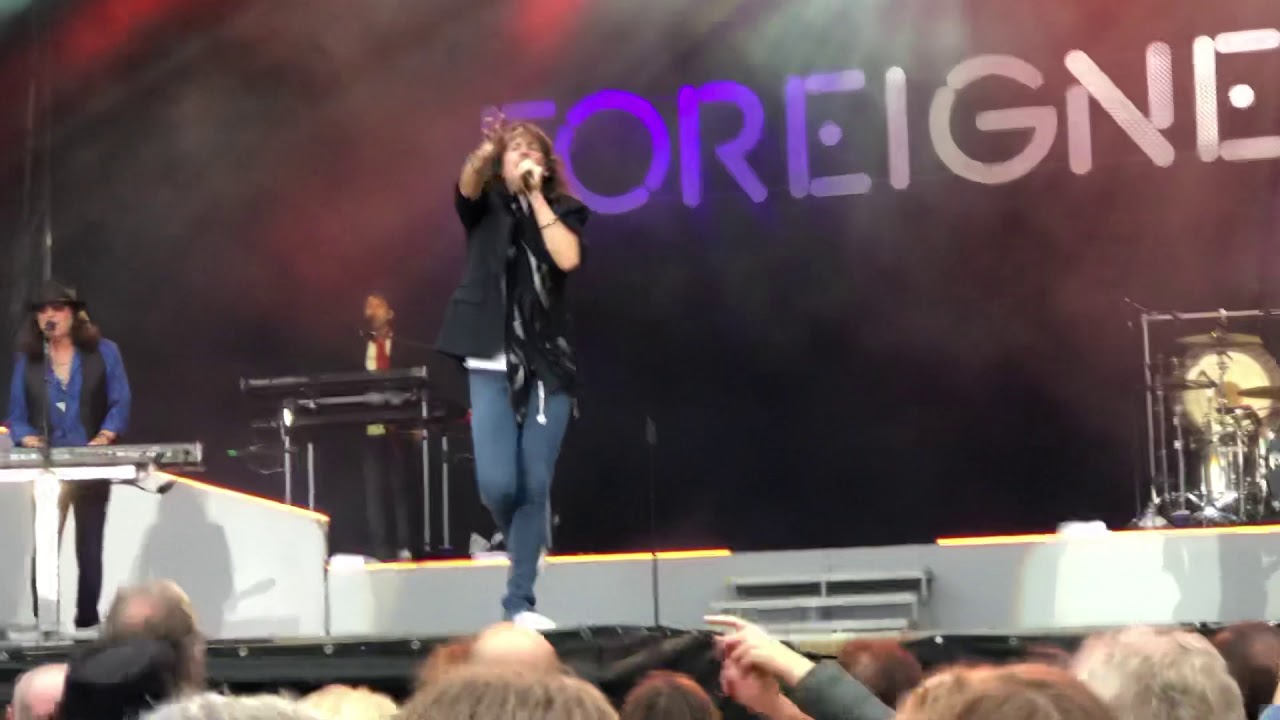 Foreigner - Waiting for a Gril like You, live from Berlin, Germany, 15. ...