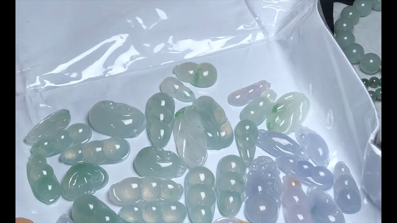 Follow me to see real jade markets in Myanmar every day.#Jade#Gemstones ...