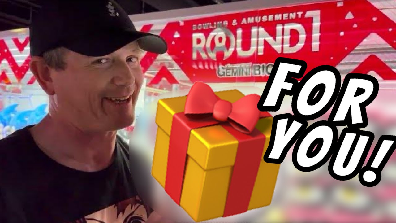 LOOK AT THESE CUTE PRIZES!!! LET'S GIVE THEM AWAY!!! - YouTube