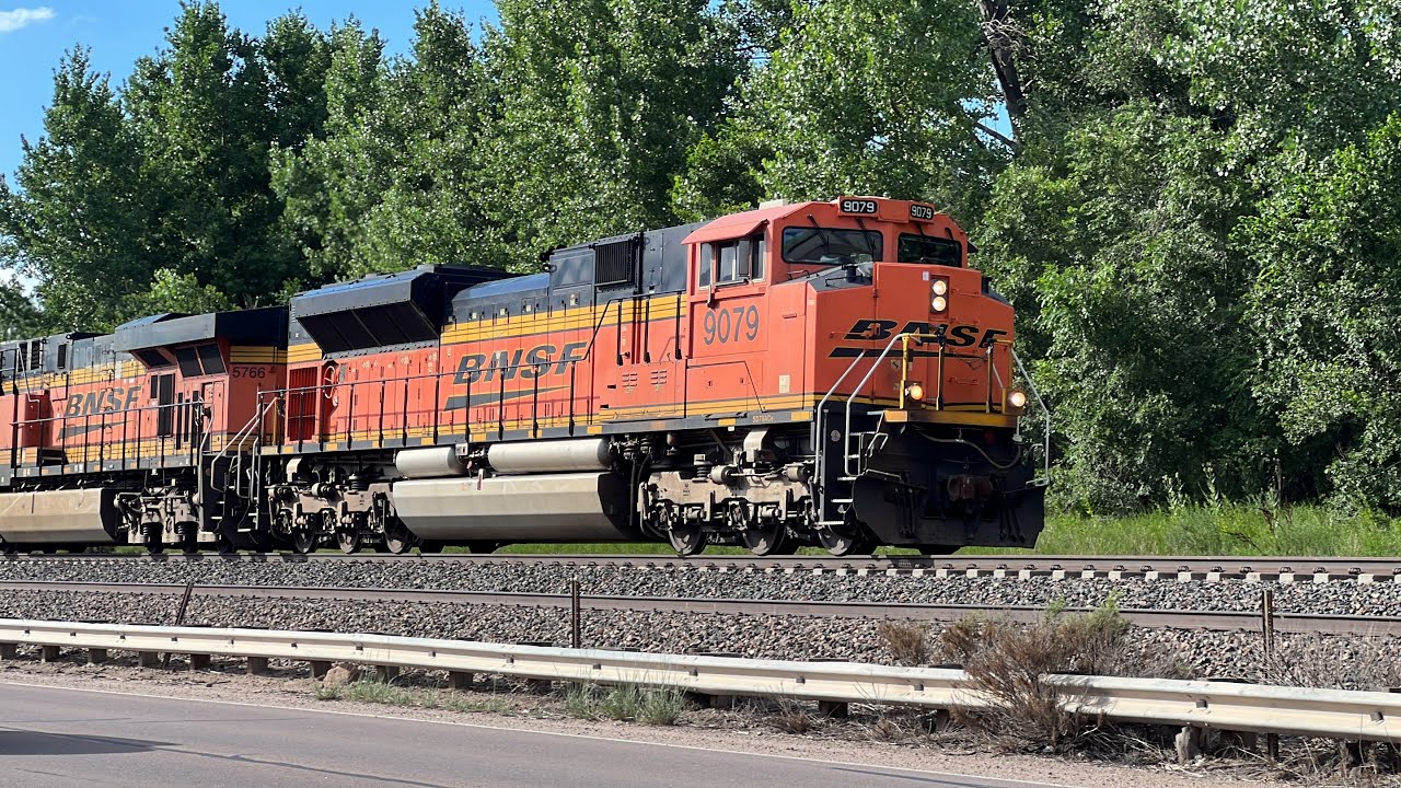 BNSF 9079 Leads the C-NAMSPT0-50A with Three DPUs - YouTube