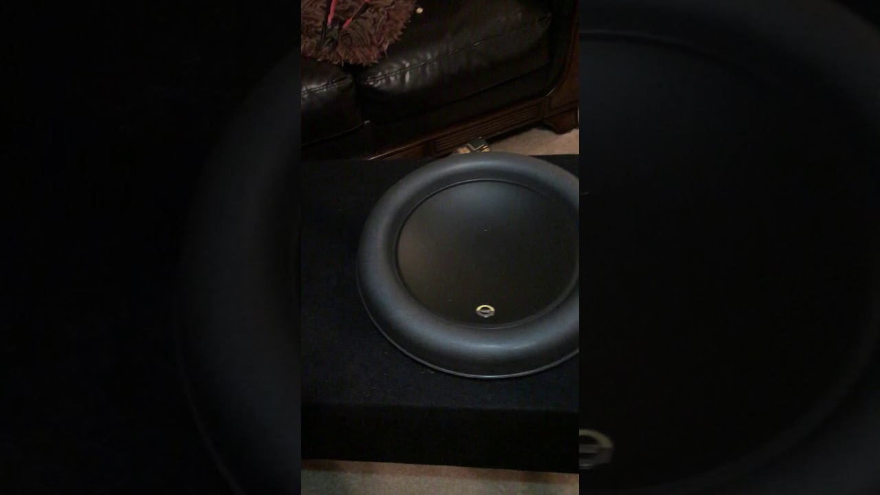 Jl audio w7 13.5 - YouTube