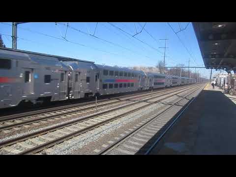 NJ Transit Train #3843 at Hamilton - YouTube