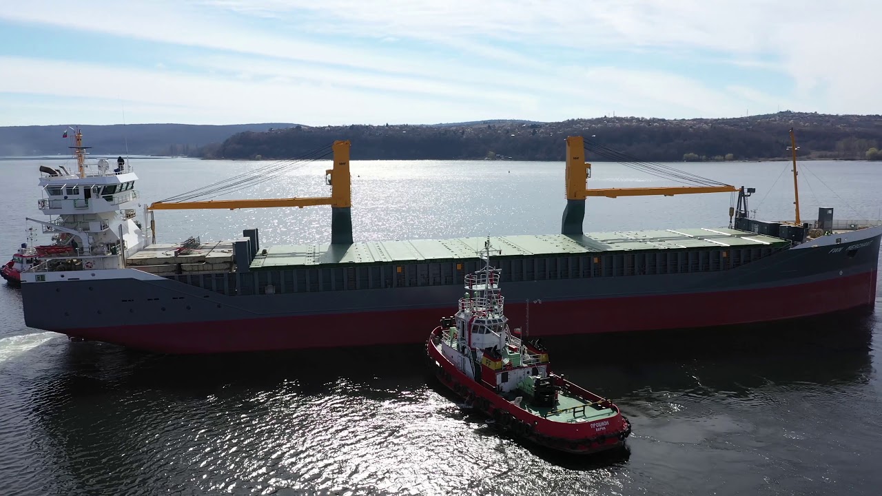 MANOEUVERING AT MTG DOLPHIN SHIPYARD 2019 - YouTube