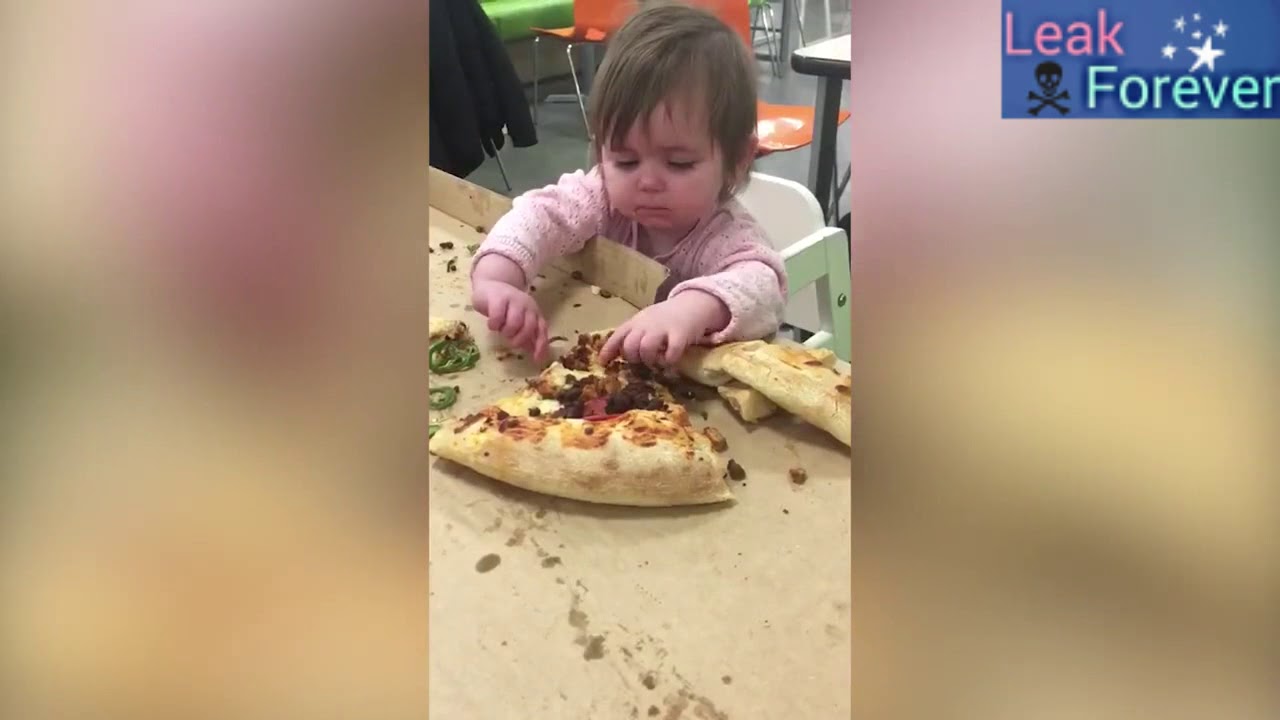 Exasperated mum teases hangry ‘demon food baby’ - YouTube