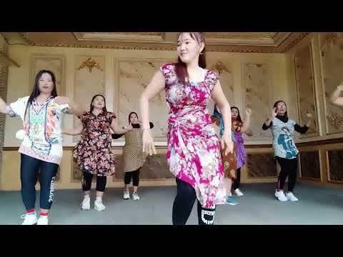 Kreasi joget bokong semok Niken Salindri 