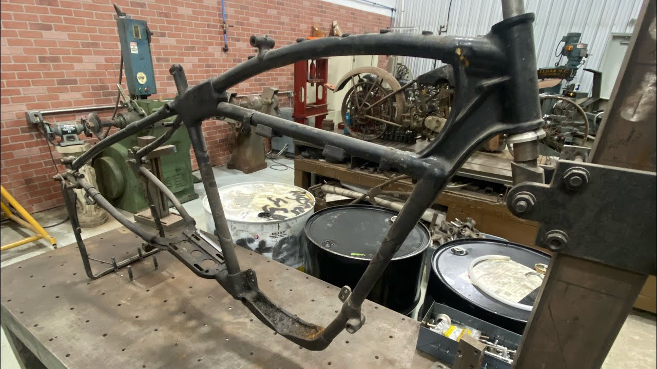 1929 Harley JD Cutdown, Frame Disassembly - YouTube