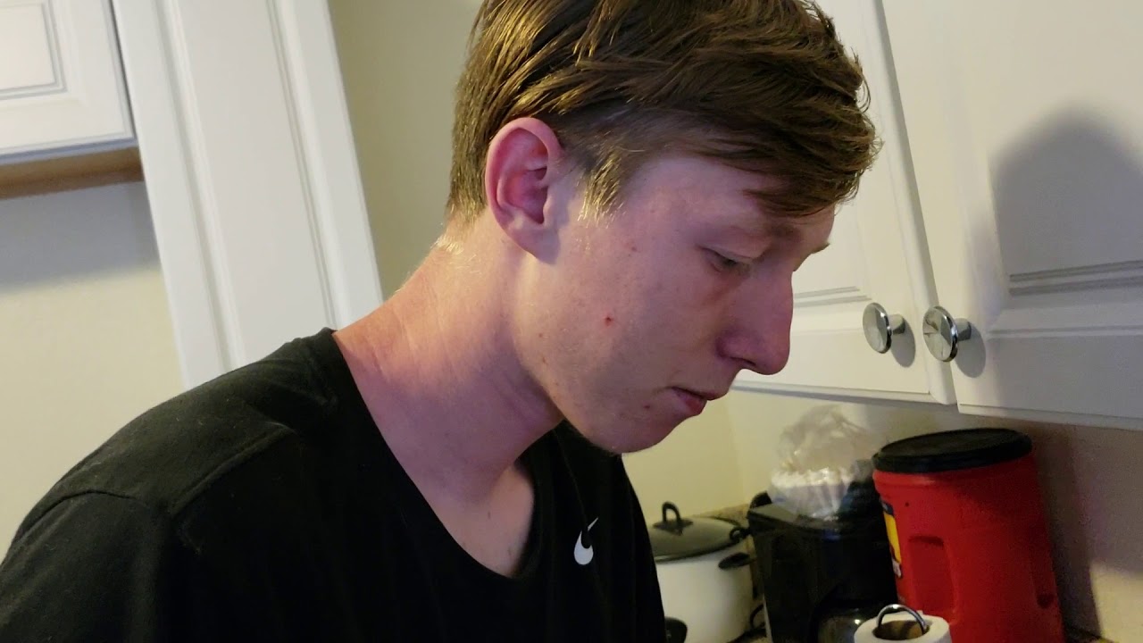 Rip and gummy bears head - YouTube