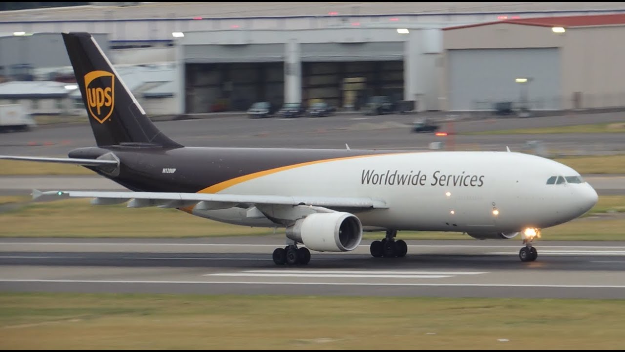 UPS Airbus A300-600F [N120UP] takeoff from PDX - YouTube